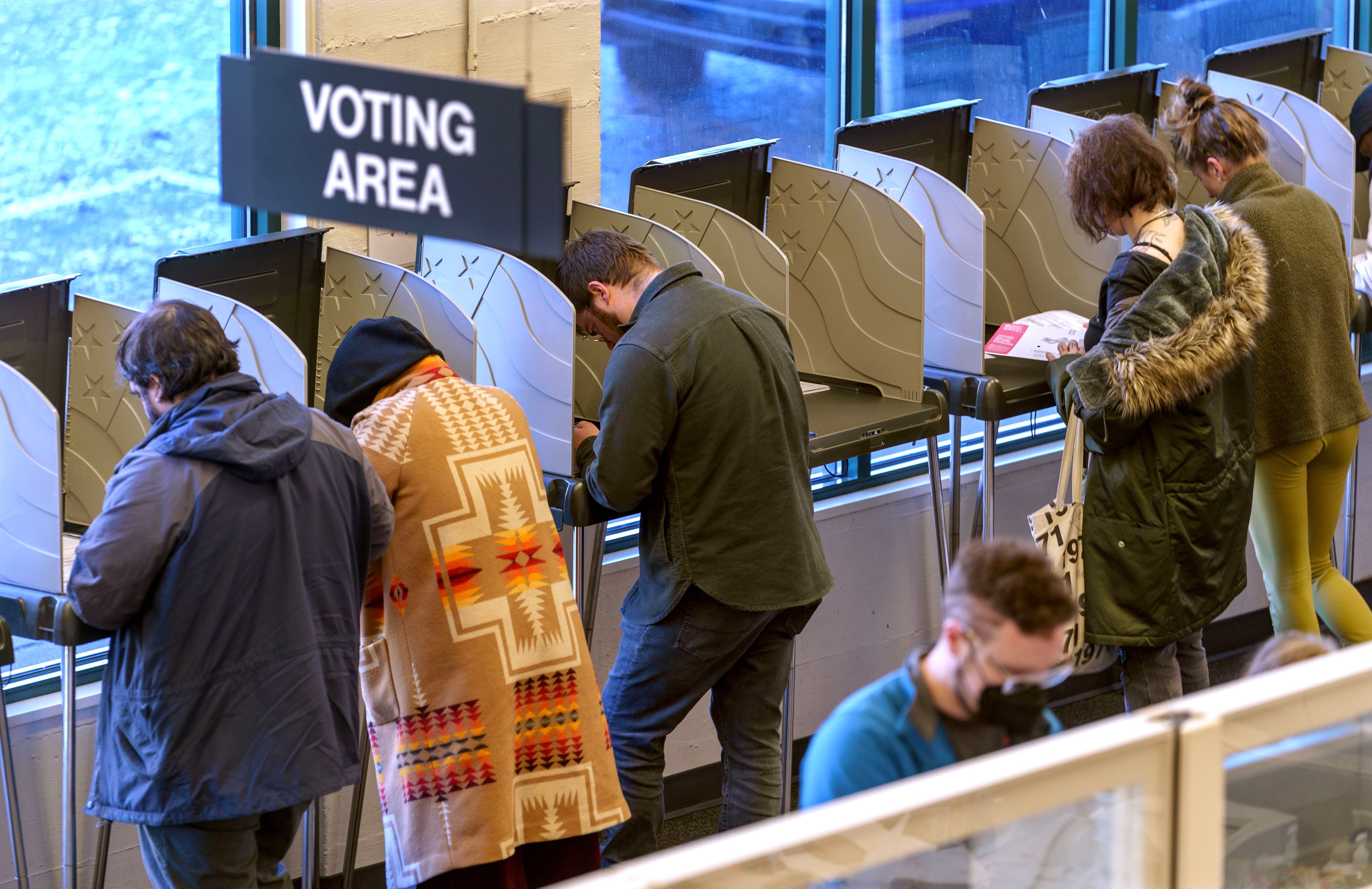 People Voting